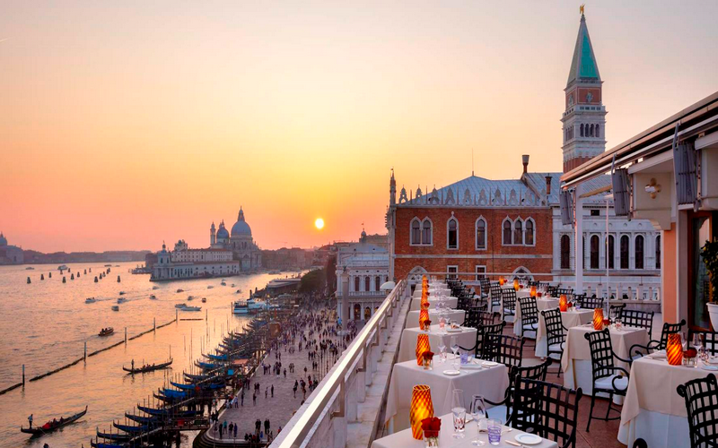 Discovering the Best Restaurants with a View in Venice | Earthology365